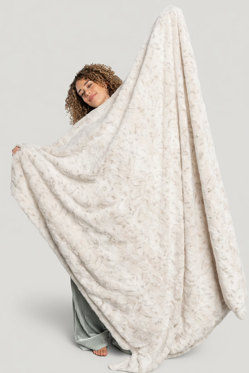 Cambria Plush Oversized Throw Blanket — Natural | Baltic Born