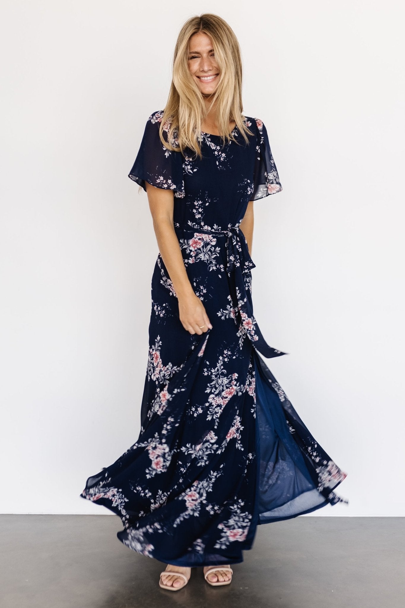 Naomi Short Sleeve Maxi Dress | Navy Floral – Baltic Born